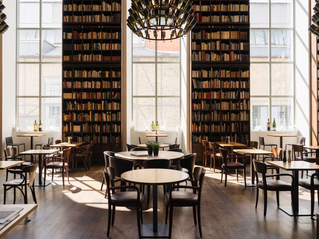 The modern city hotel in Zurich - B2 Hotel