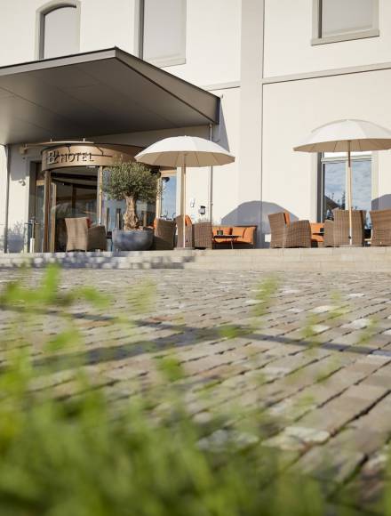 Our library in Zurich - B2 Hotel